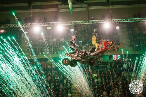 ᐅ Feuerwerke & Pyrotechnik | Professionelle Pyroeffekte für Ihr Event ...